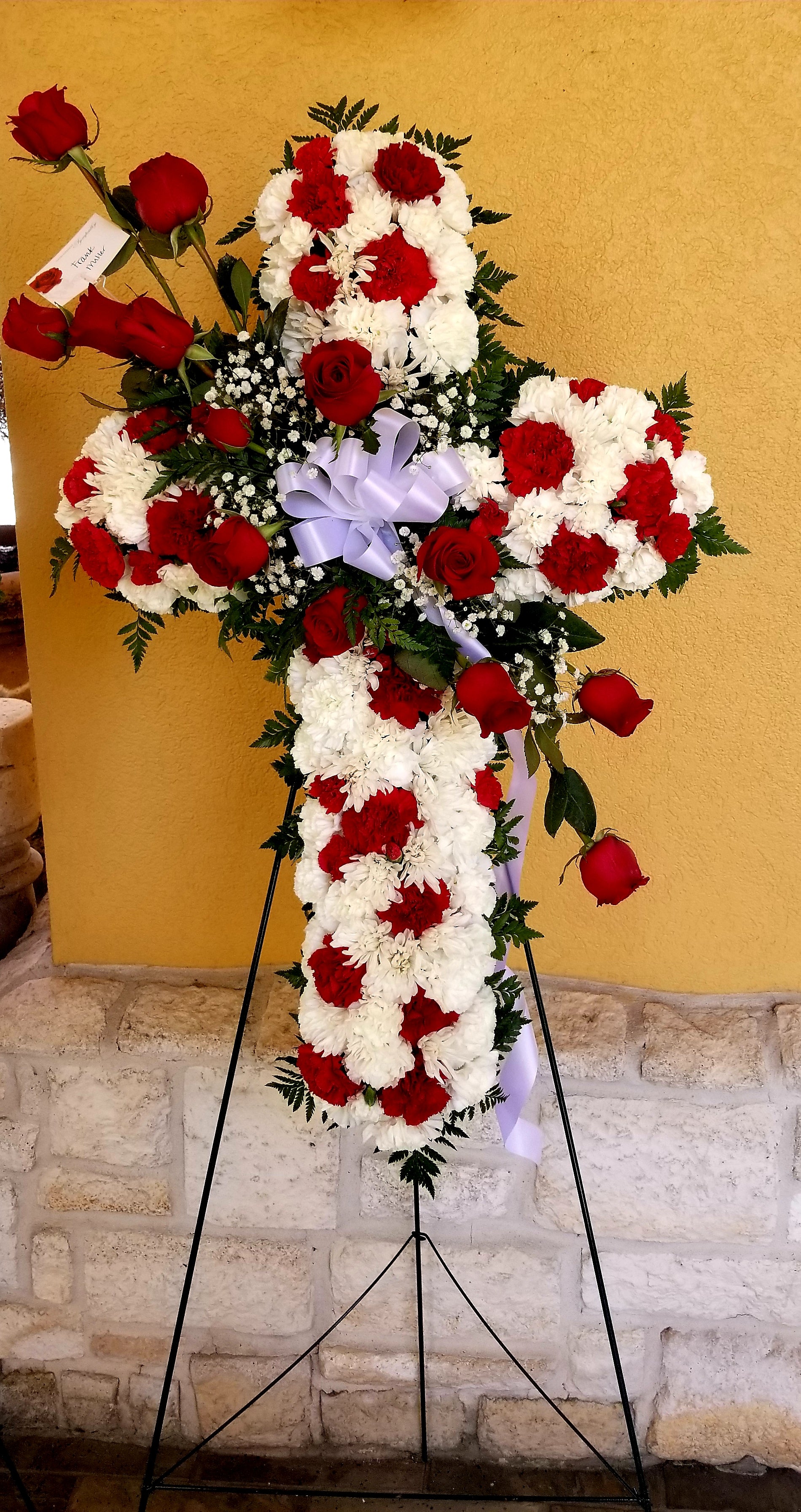 Funeral cross – Estela's Flowershop