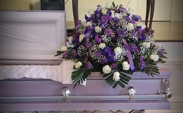 Casket floral arrangement – Estela's Flowers